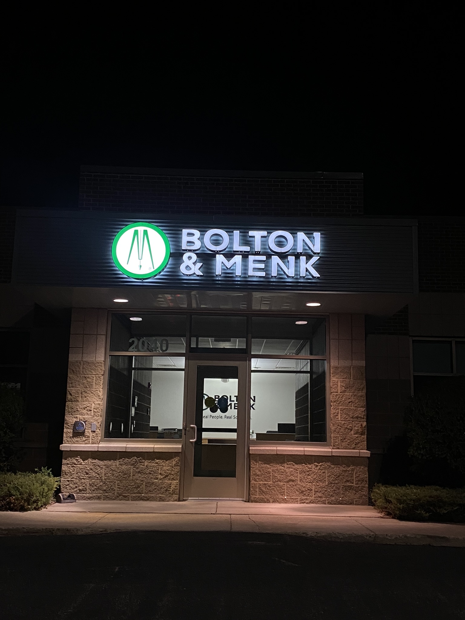 Indoor & Outdoor Signs | Quick Signs of Willmar