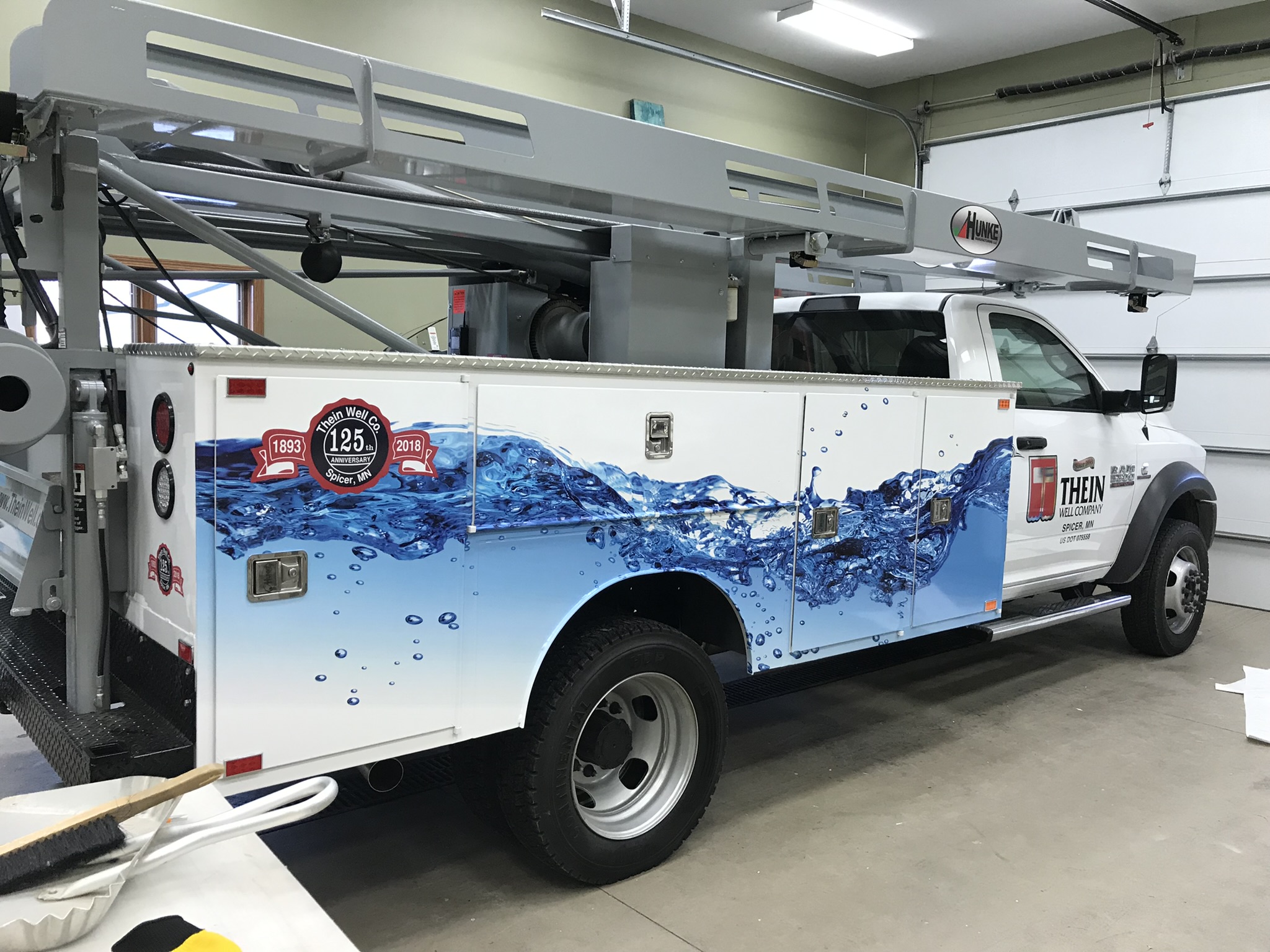 Vehicle Graphics | Print Masters of Willmar